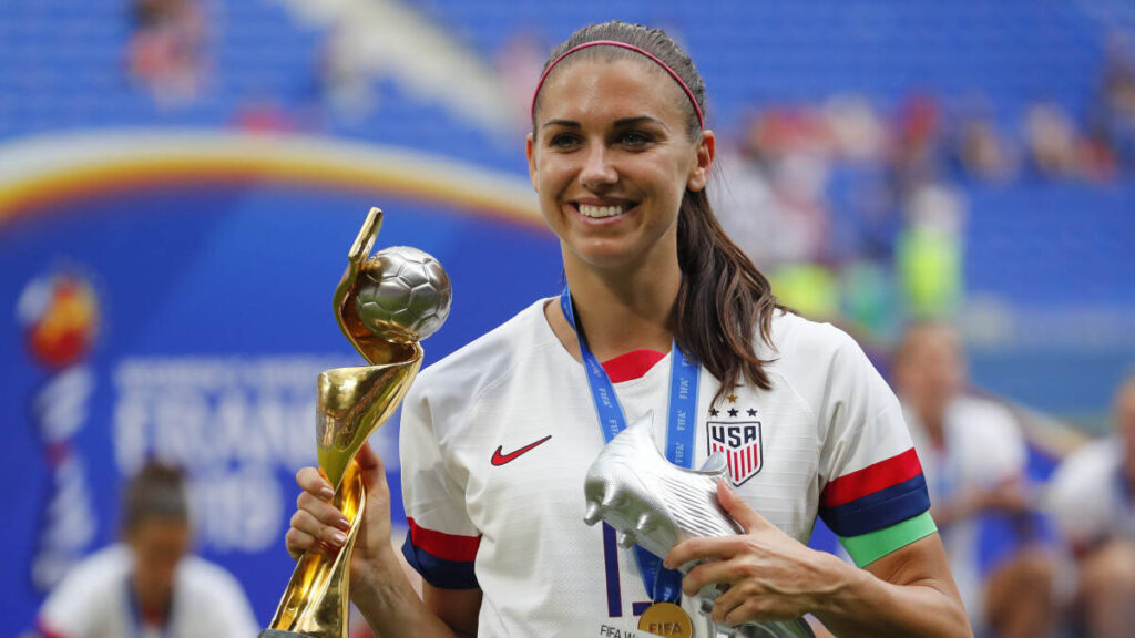 Alex Morgan Biography: Age, Career, Education, Father, Husband, Sisters ...
