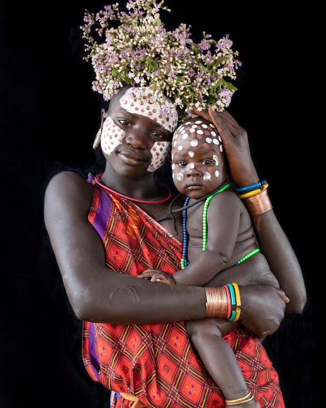 Meet The Suri Tribe, Ethopia | TimzTell