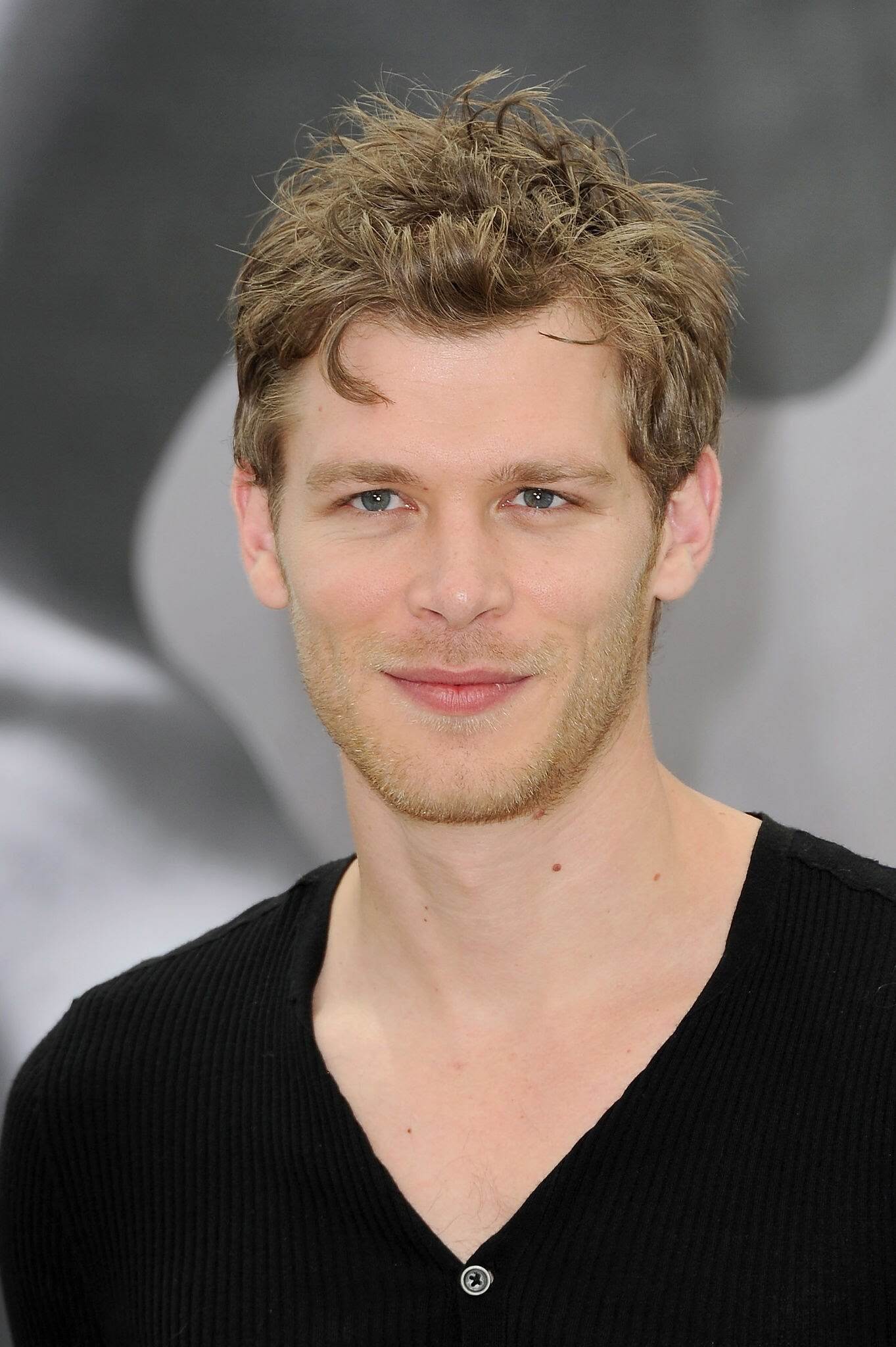 Joseph Morgan-Biography, Age, Parent, Education, Wife, Children, Net ...