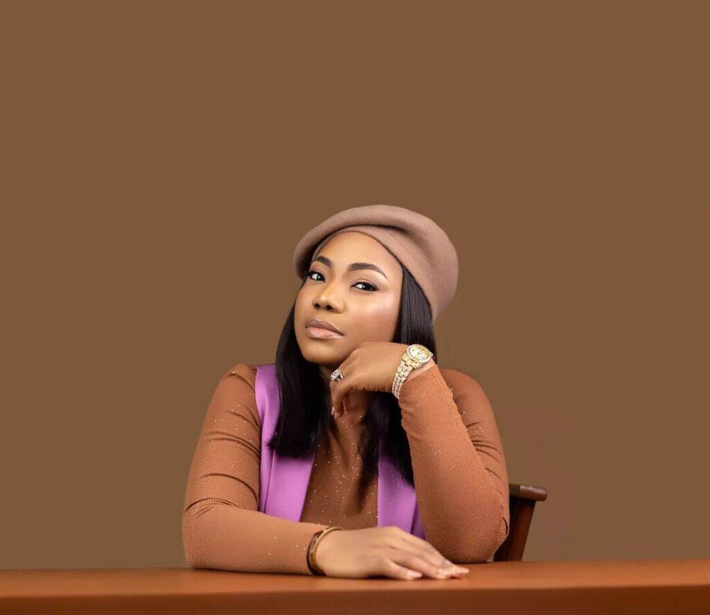 Mercy Chinwo Biography: Age, Career, Husband, Songs, Net Worth, Social ...