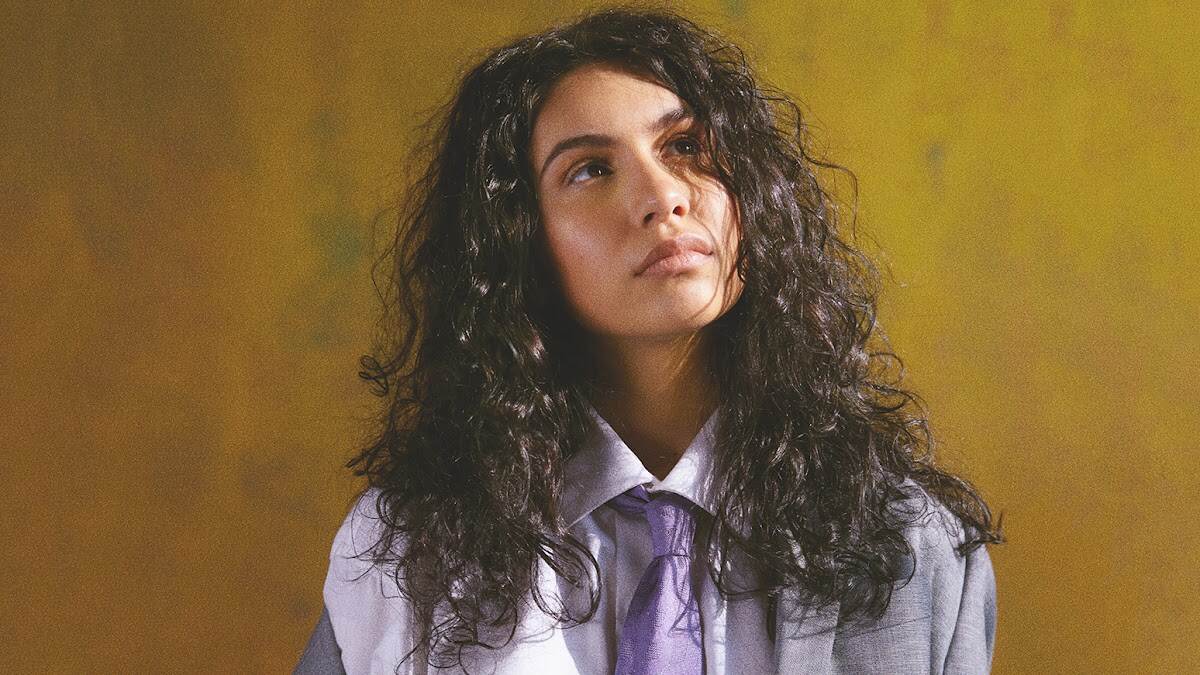 Alessia Cara Biography: Age, Career, Parent, Birth Place, Siblings ...