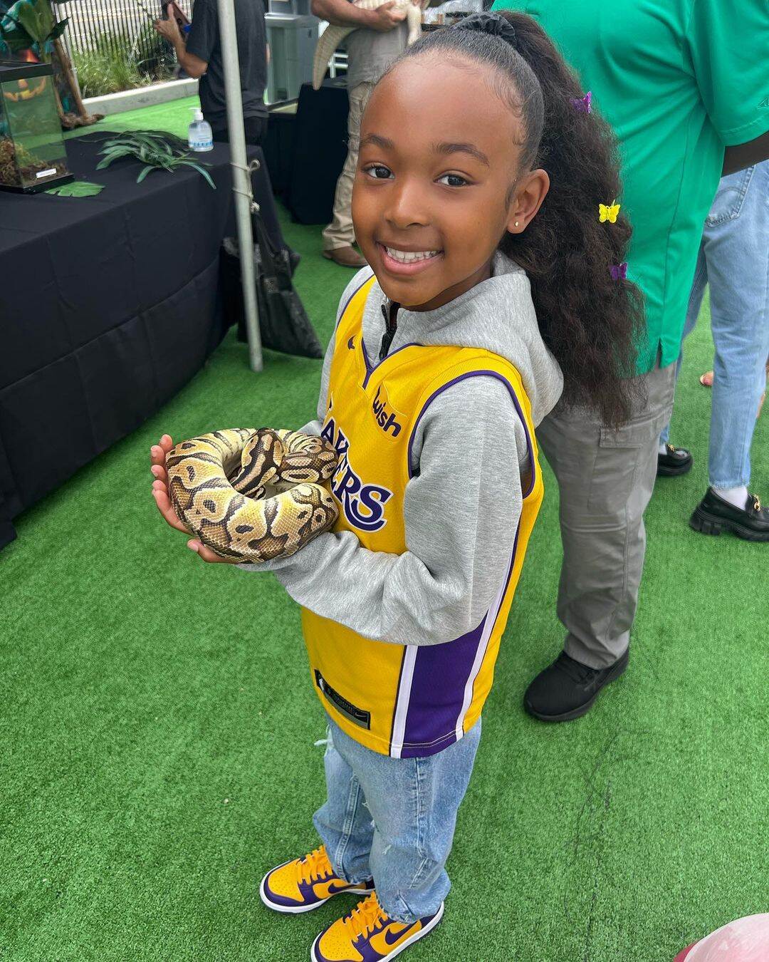 Savannah James: Age, Career, Parent, Siblings, Husband, Children, Net ...