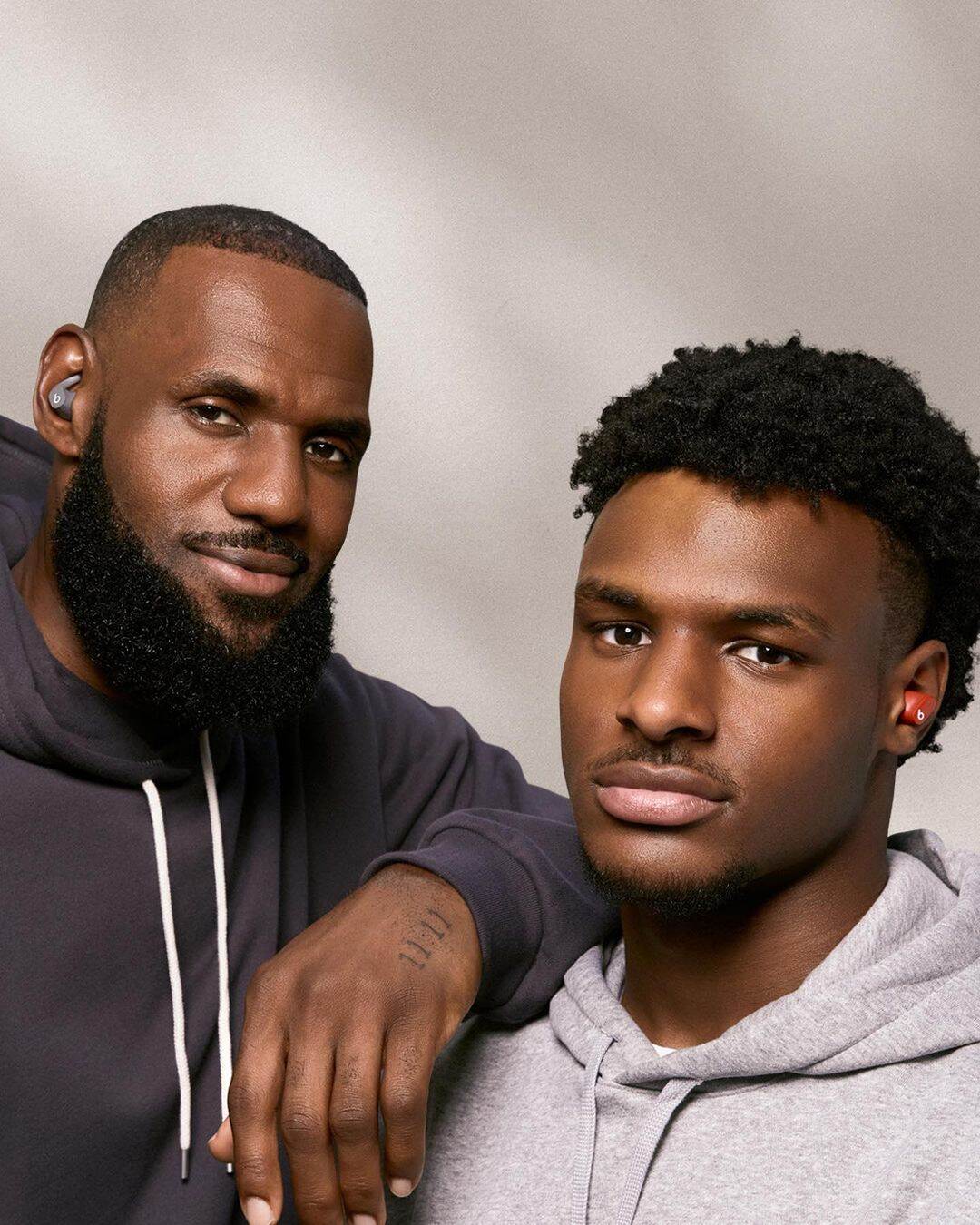 Bronny James Jr. Biography: Age, Career, Net Worth, Team, Parent ...