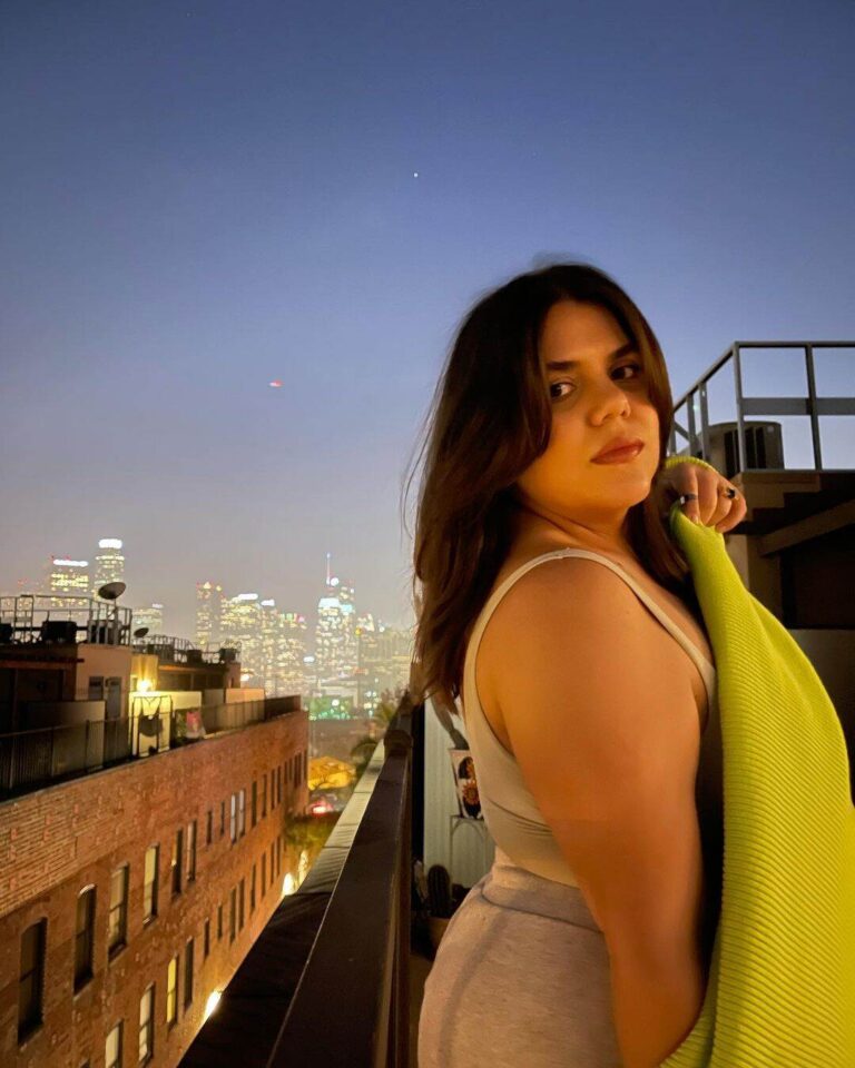 Brooke Markham Biography: Age, Career, Films, Partner, Parent, Siblings ...