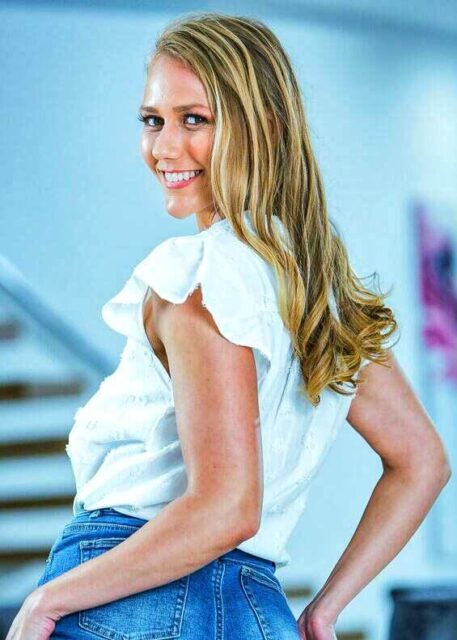 Jasmine Daze Biography: Age, Career, Movies, Parent, Boyfriend, Net ...