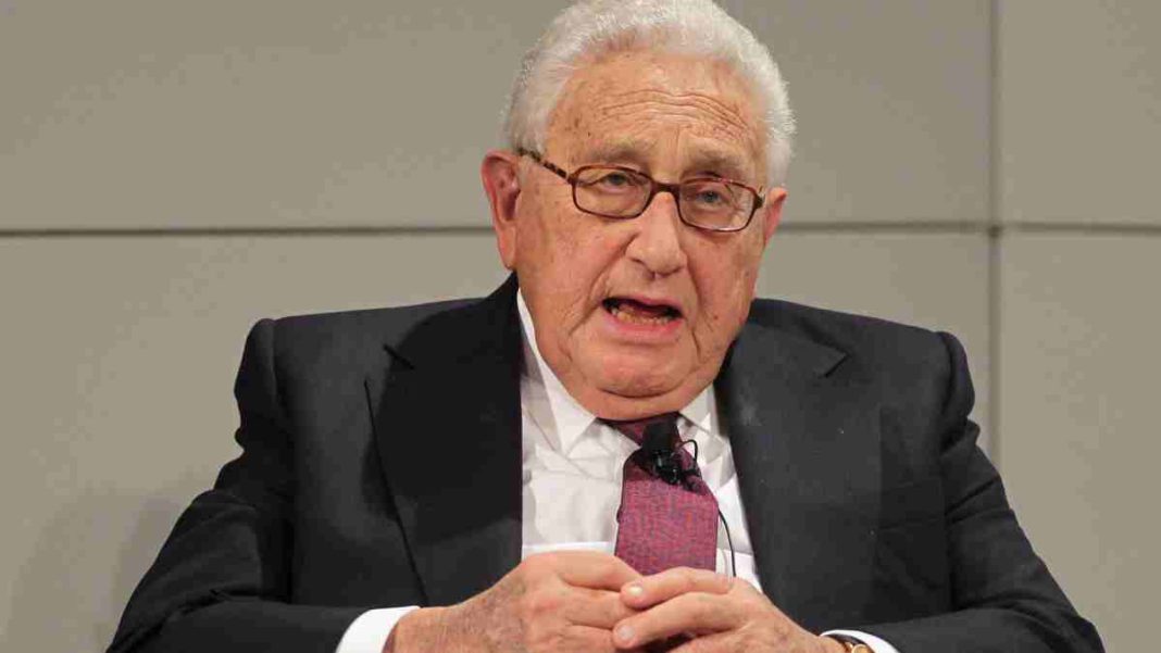 Henry Kissinger Biography: Age, Career, Net Worth, Death, Wife ...