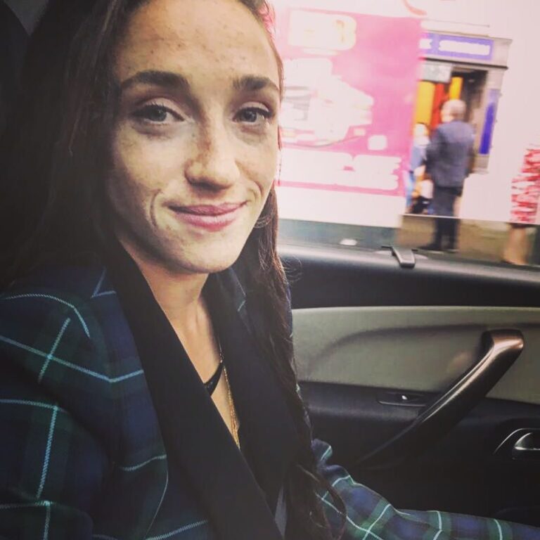 Ellie James Biography: Age, Career, Net Worth, Parent, Movies ...