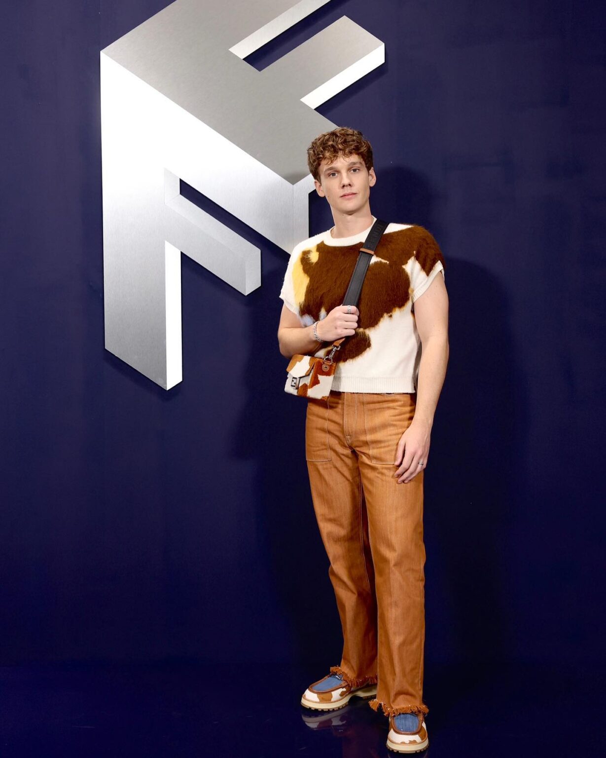 Hunter Doohan Biography: Age, Career, Net Worth, Movies, Girlfriend ...