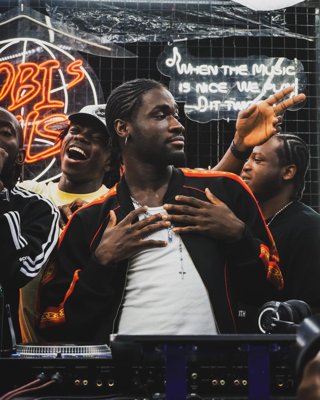 Smada Biography: Age, Career, Net Worth, Songs, Parent, Girlfriend ...