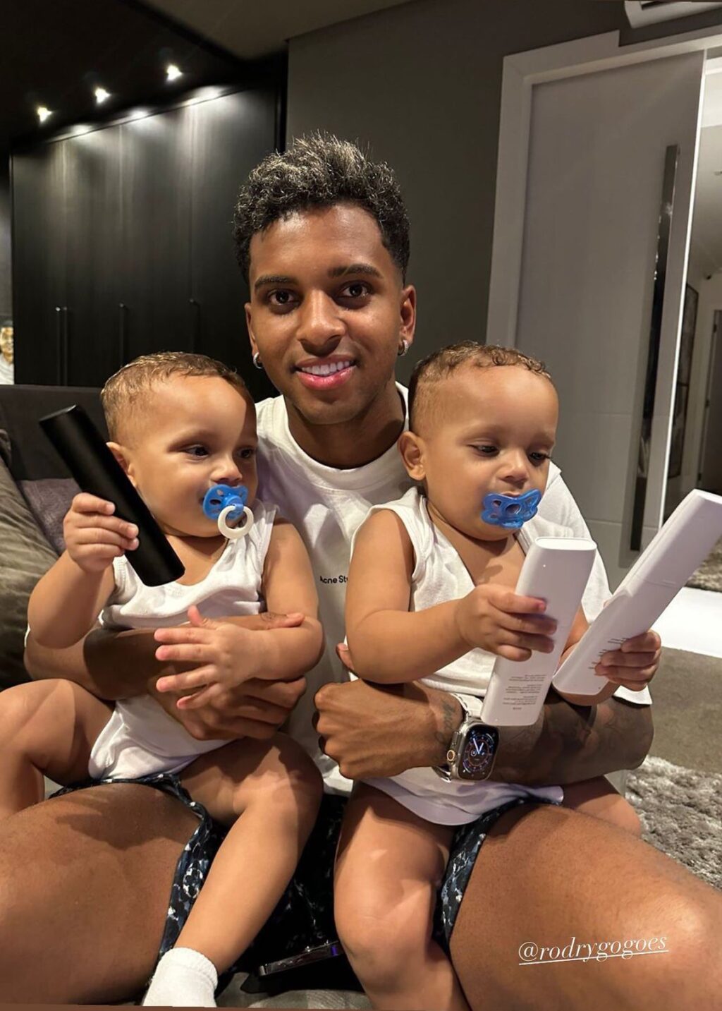 Rodrygo (Real Madrid) Biography: Age, Career, Team, Goals, Net Worth, Girlfriend, Children ...