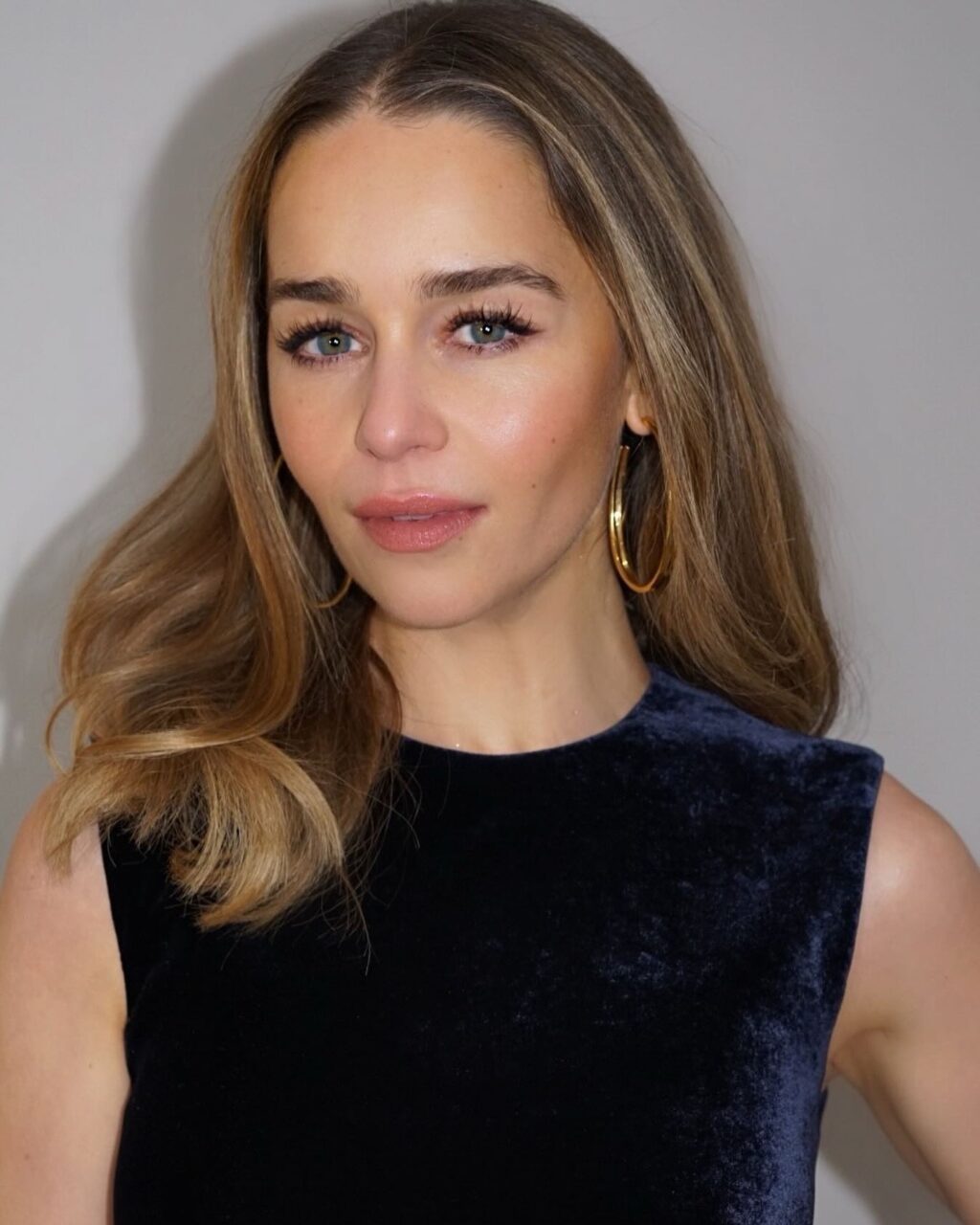 Emilia Clarke Biography: Age, Career, Boyfriend, Parent, Net Worth ...