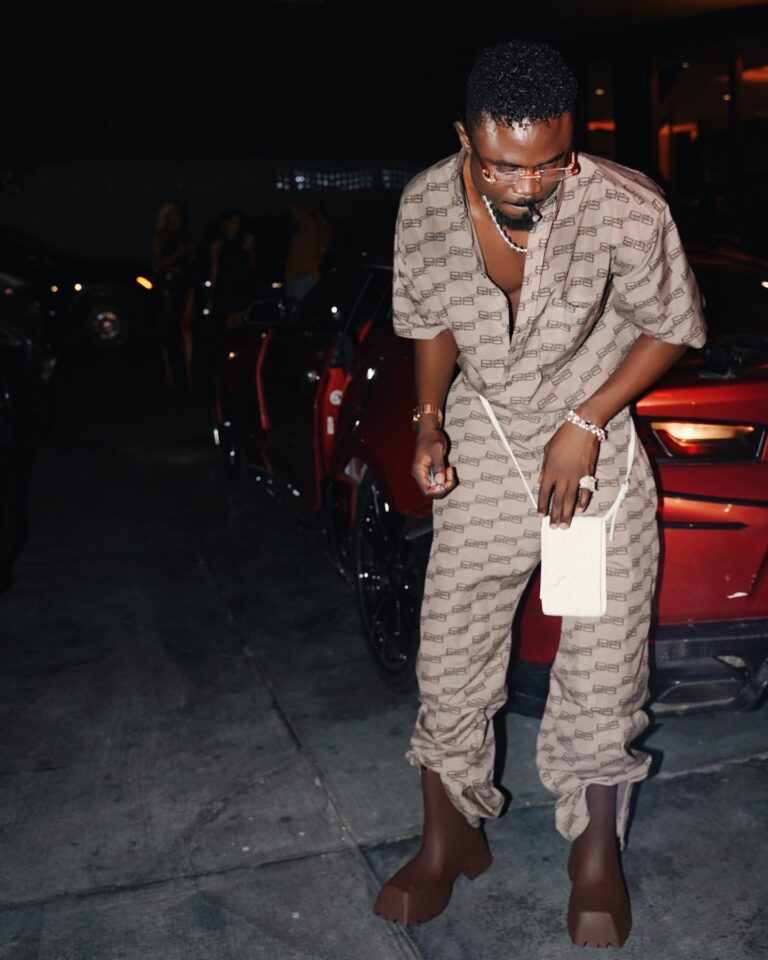 Rahman Jago Biography: Age, Career, Songs, Net Worth, Wife, Parent ...