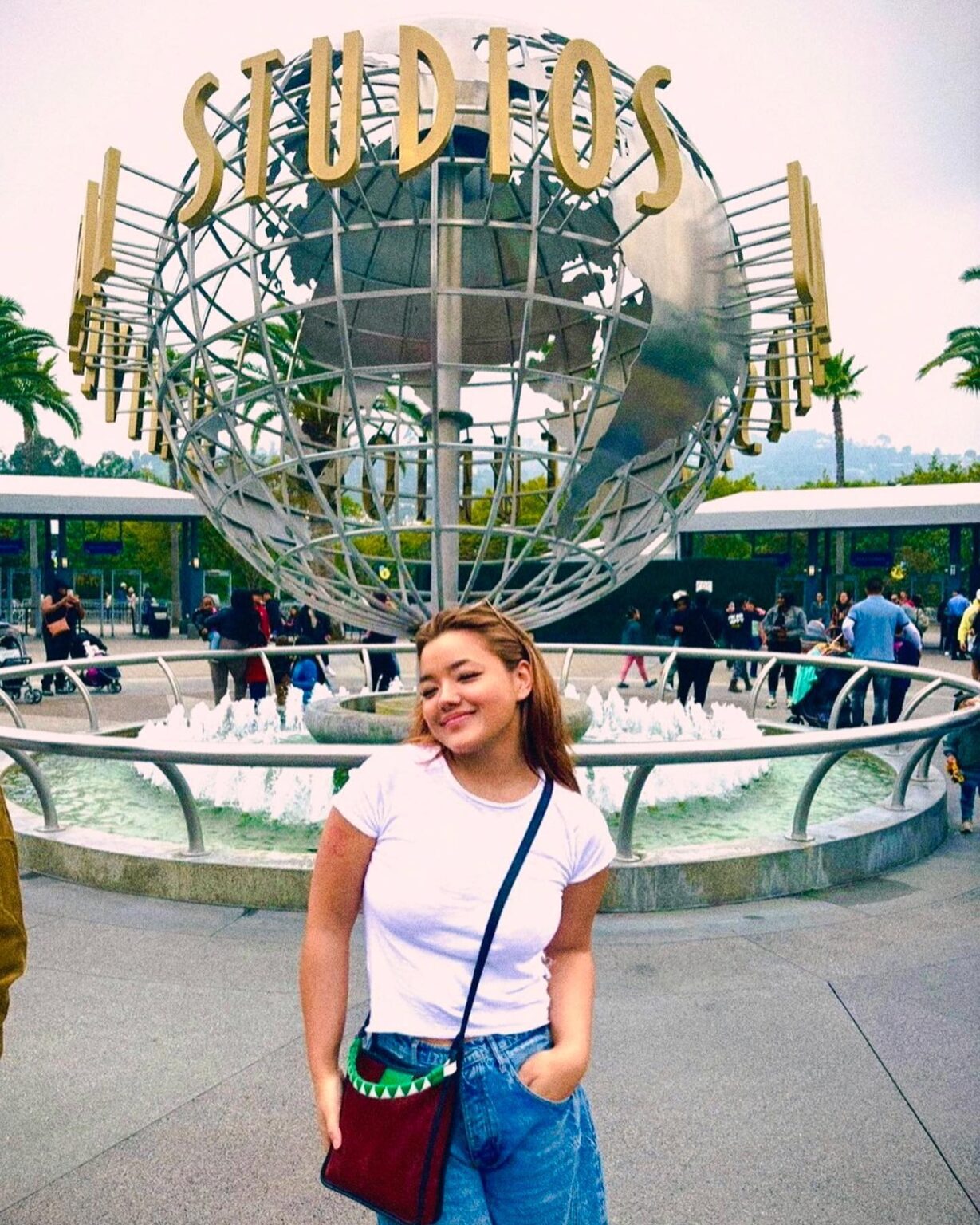 Elizabeth 'Lizzy' Yu Biography: Age, Career, Net Worth, Parent ...